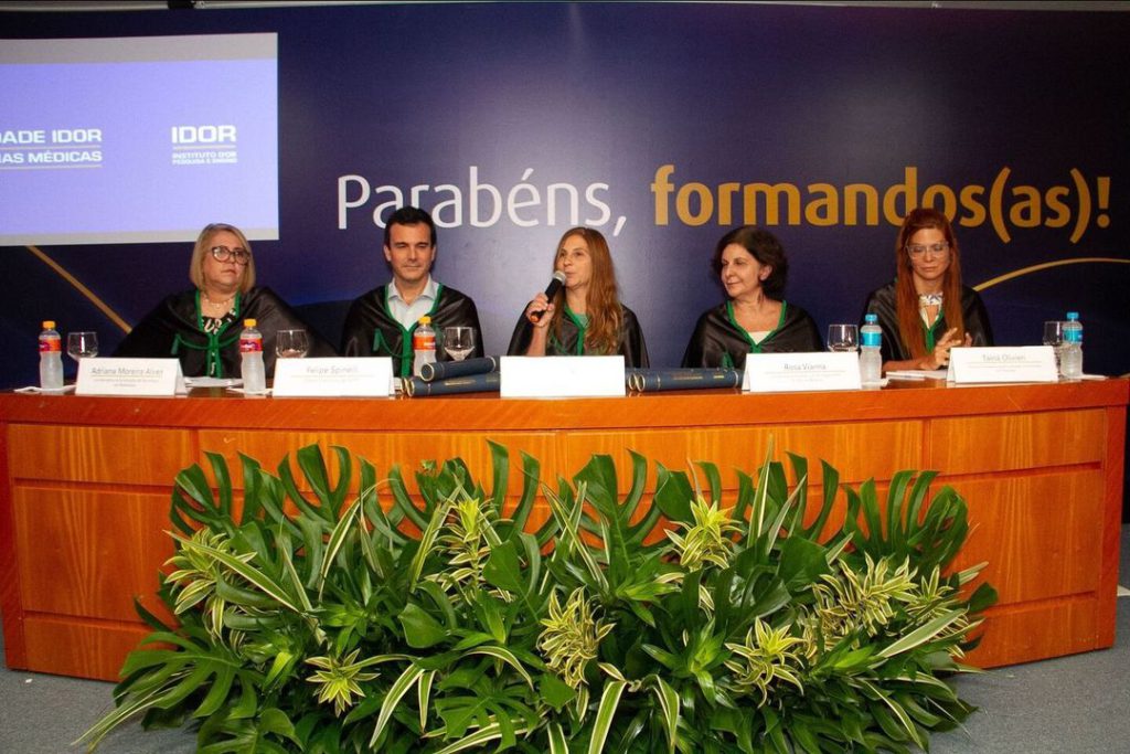 Faculdade IDOR forma a primeira turma da Graduação de Tecnologia em ...