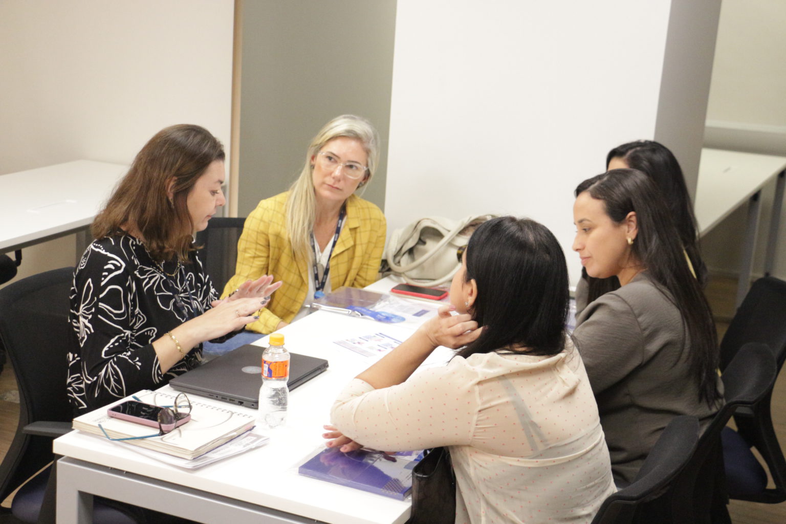 Faculdade IDOR inaugura nova unidade na Glória com a recepção de novos ...